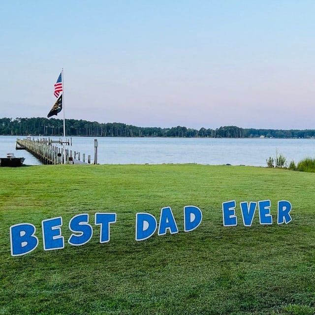 "Designing and Displaying Your Yard Signs: Tips and Tricks"